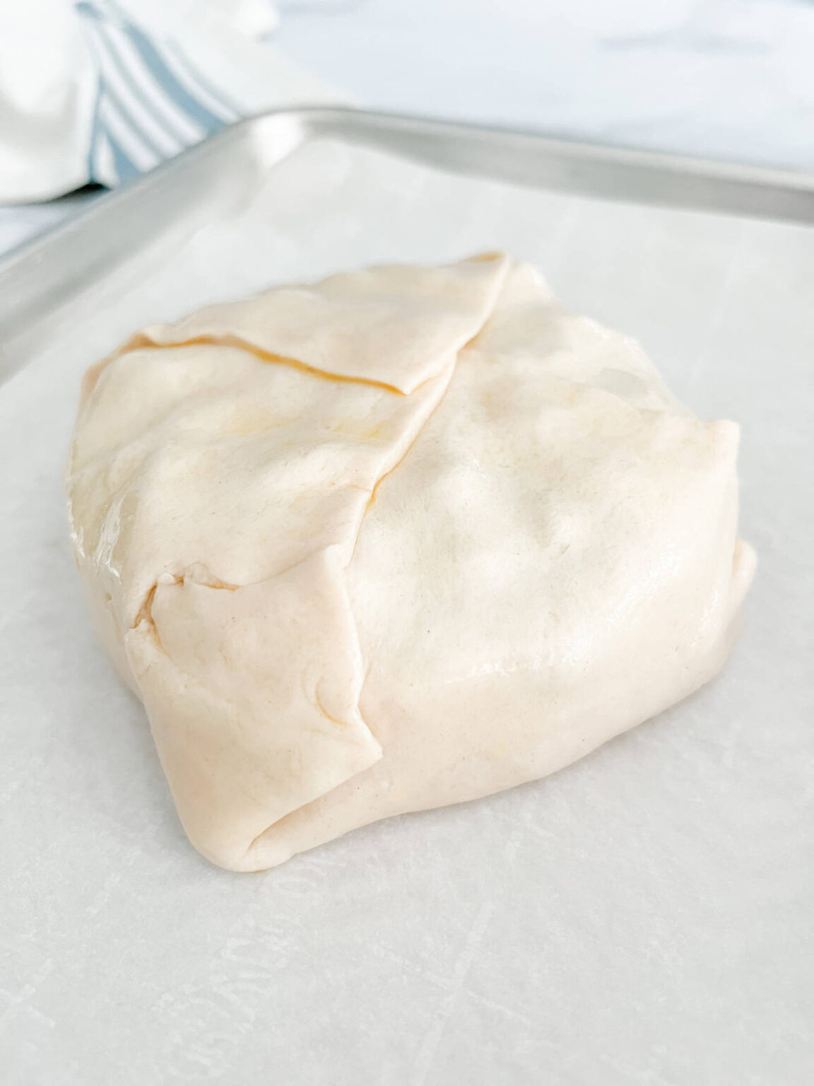 5 Best Wines to Pair With Brie (Cheese Pairing Guide)